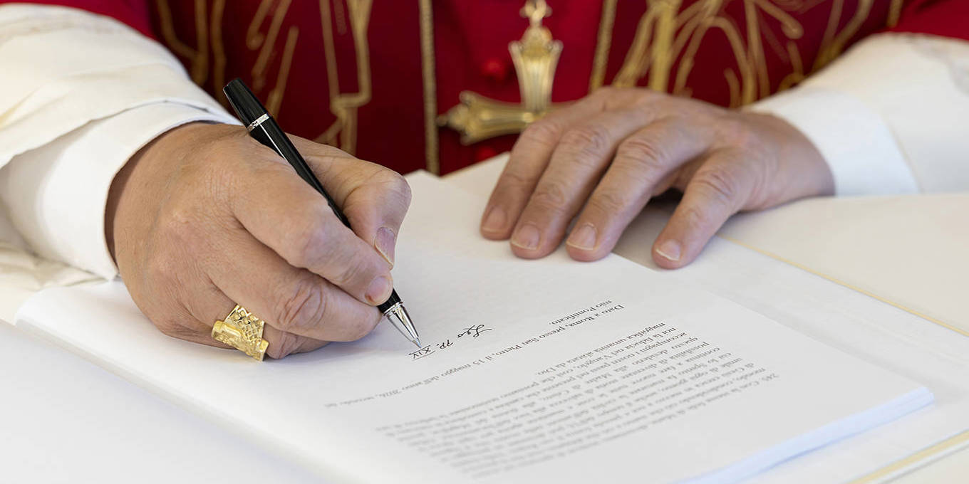 The Pope’s AI Vision and Its Limits by Peter Singer - Project Syndicate