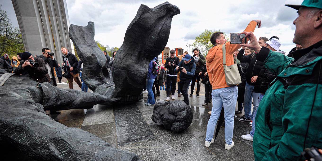 A Writer’s War by Andriy Lyubka & Kate Tsurkan - Project Syndicate