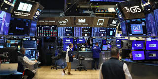 Proč trhy brzy odmítnou americká cla? by Pinelopi Koujianou Goldberg ...