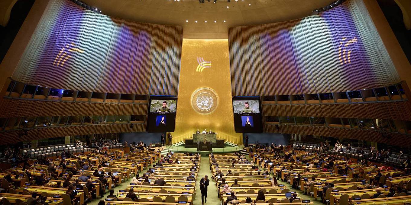 A Summit Caught Between Past and Future by Thomas Hale & Anne-Marie ...