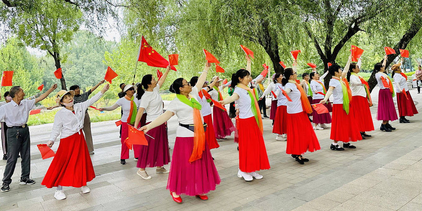 The Second Glass Ceiling for Women by Xianghong Wang - Project Syndicate