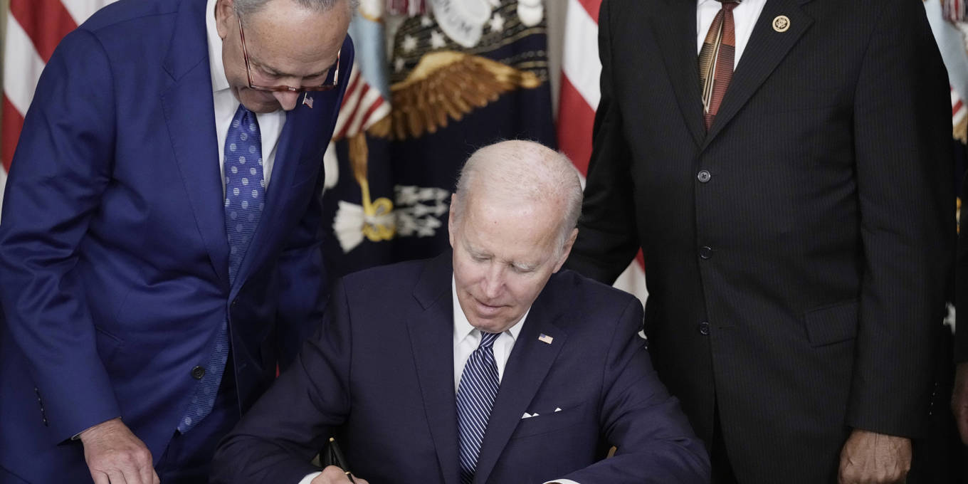 Mark J. Roe on the Inflation Reduction Act, stock buybacks, stakeholder ...