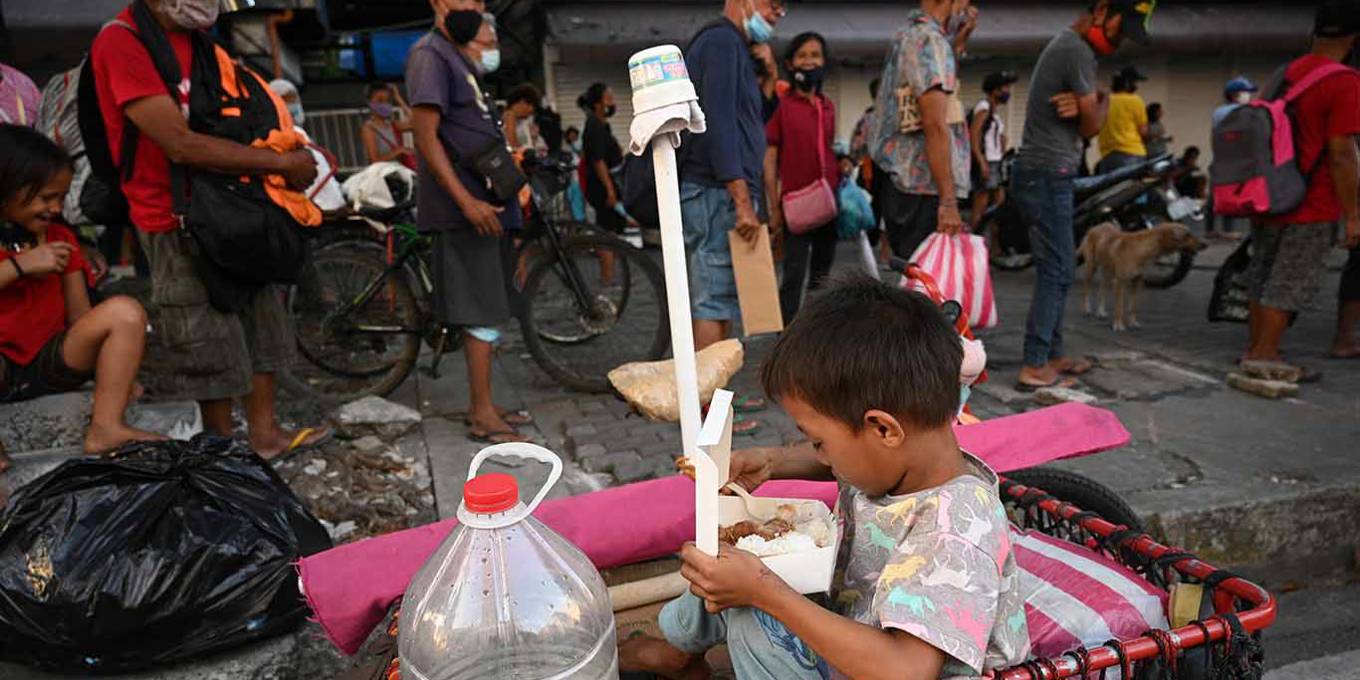 كيف يمكننا تعزيز جهود مكافحة الفقر by Shameran Abed - Project Syndicate